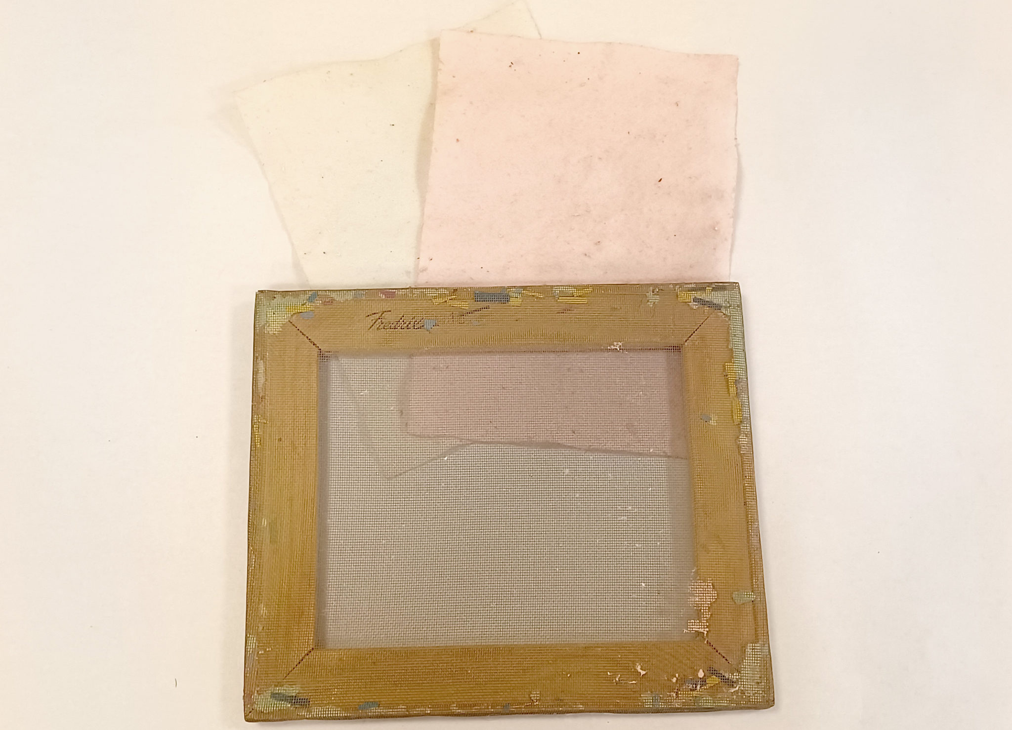 Family Studio Art Workshop: Upcycled Paper Making | Hudson River Museum
