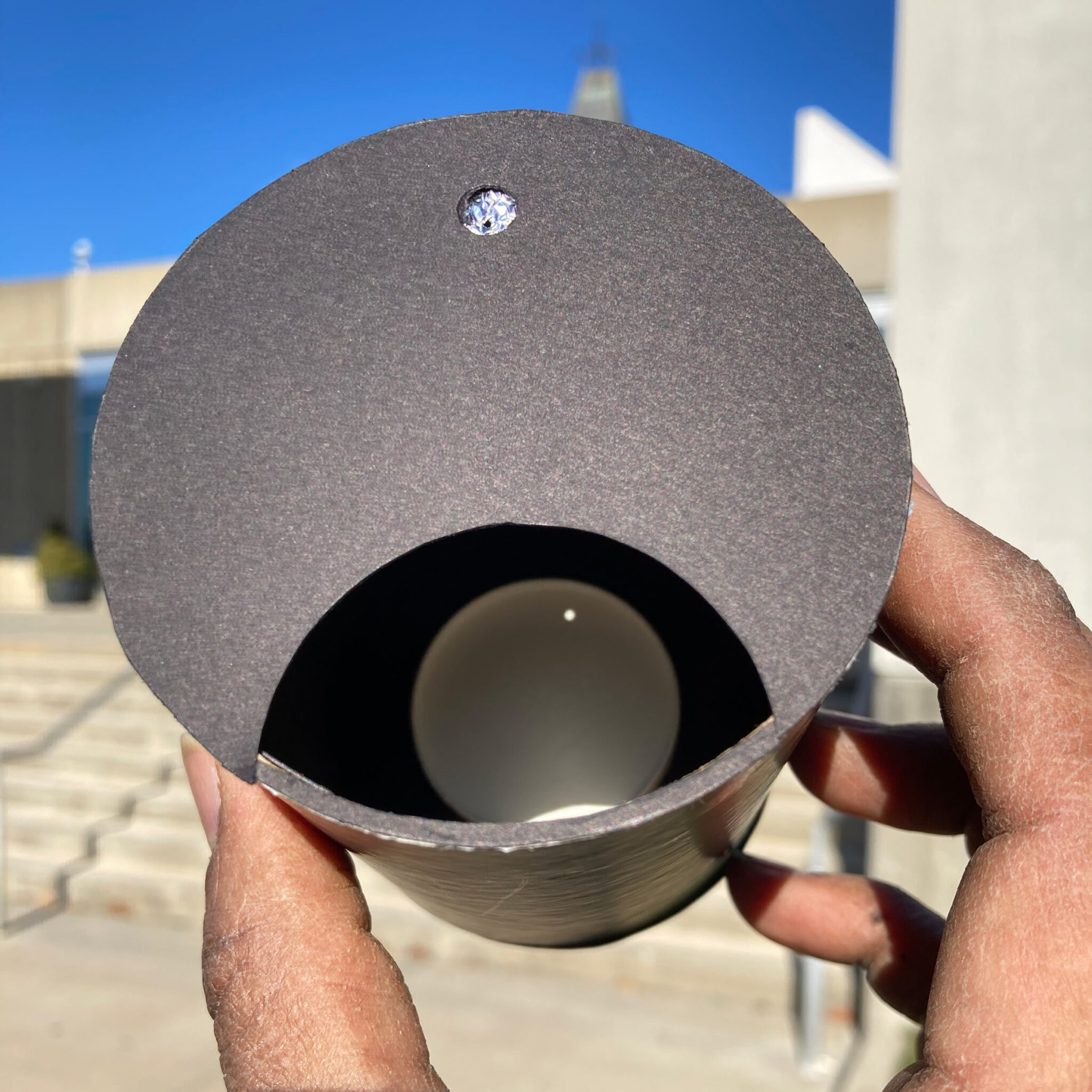 Family Science Workshop: Eclipse Pinhole Viewer | Hudson River Museum