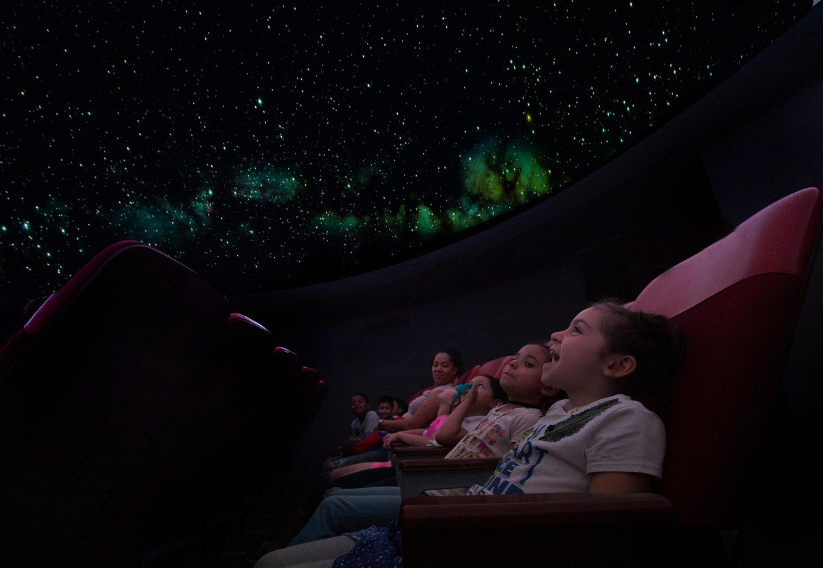 Virtual Planetarium Show for Kids: The Moon’s Phases | Hudson River Museum